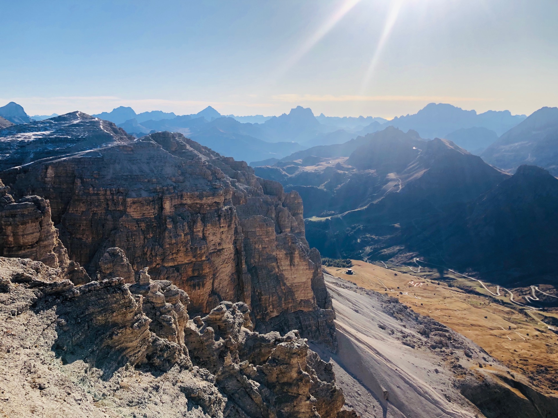 CAPANNA FASSA AL PIZ BOE' 3152 METRI - Dolom-Eat